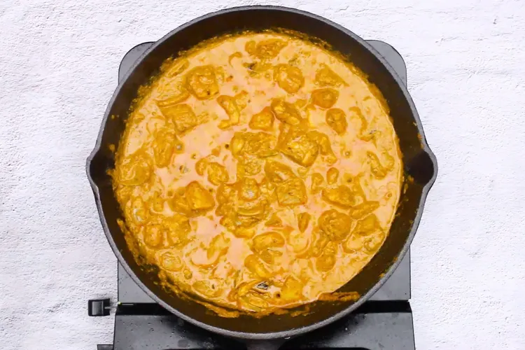 Chicken Korma Recipe: An Ultimate Light And Easy-to-Prep Indian Curry
