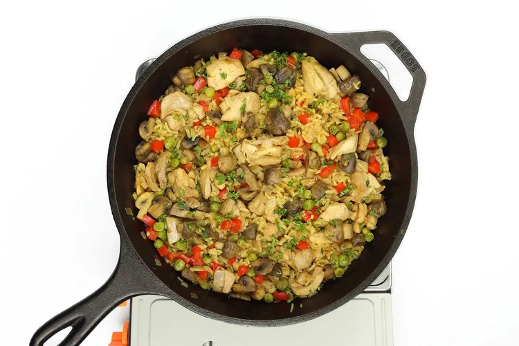 Chicken Paella Recipe: One-pan Aromatic Chicken and Rice Specialty