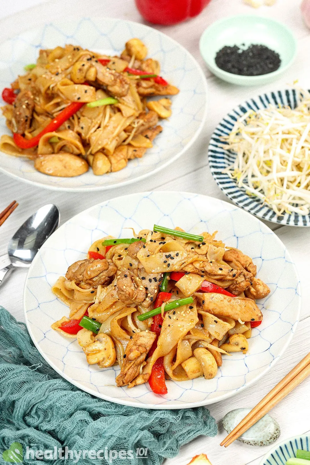 Chicken Chow Fun Recipe: A Tasty One-Pan Cantonese Dish