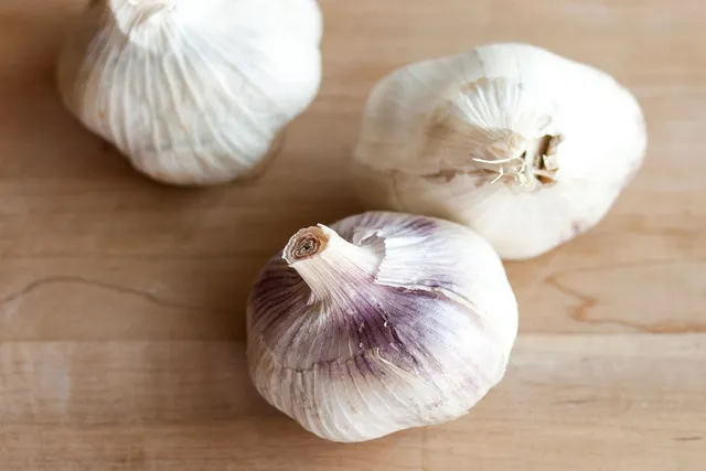 How to Store Garlic: The Ultimate Long-Term Storage Guide