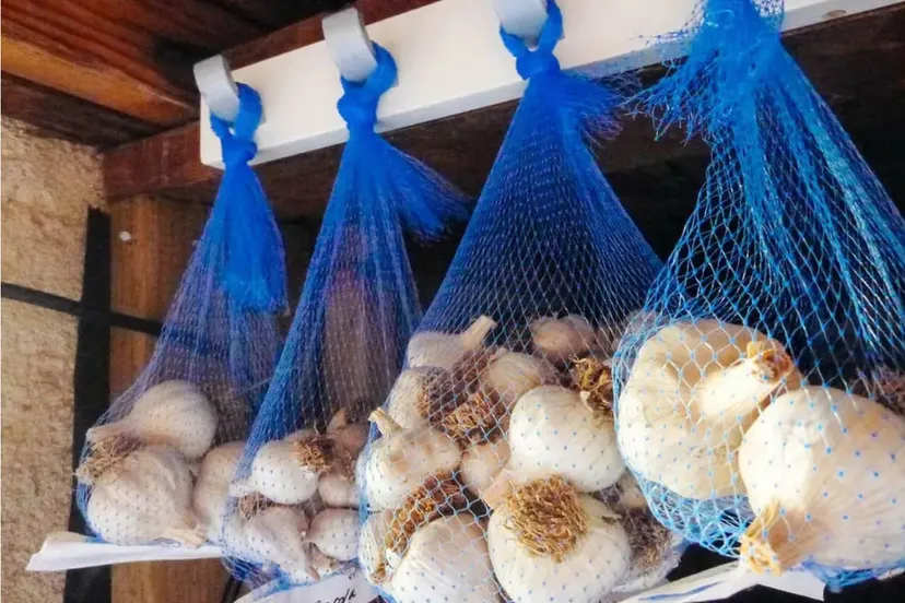 How to Store Garlic: The Ultimate Long-Term Storage Guide
