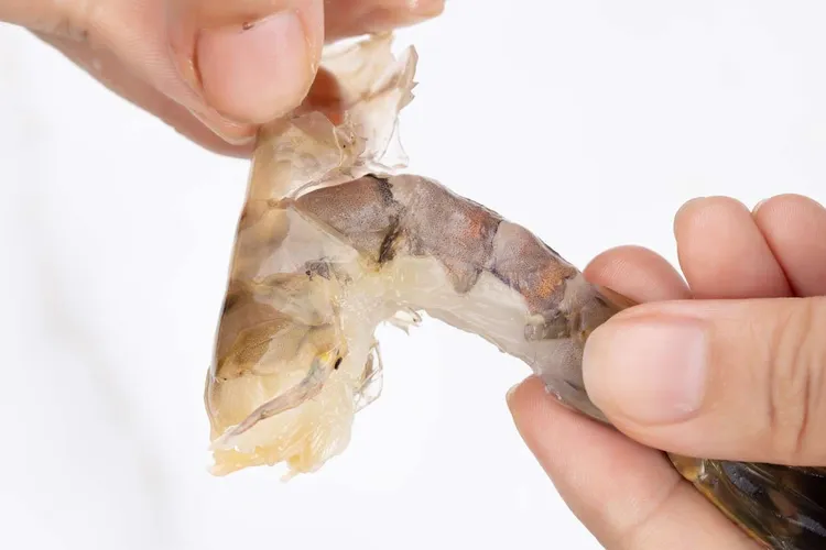 How to Clean Shrimp: A Crucial Preparation Task to Do Before Cooking