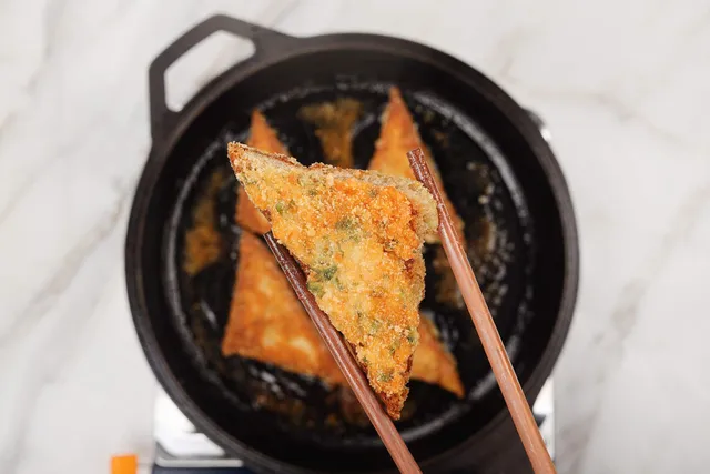 Shrimp Toast Recipe: The Chinese Tea-Time Favorite