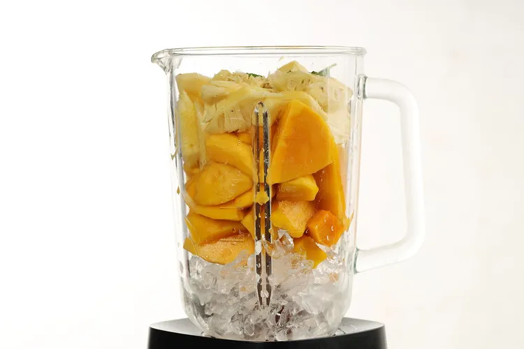 Mango Ginger Smoothie Recipe: A Simple, Fruity Thirst-quencher